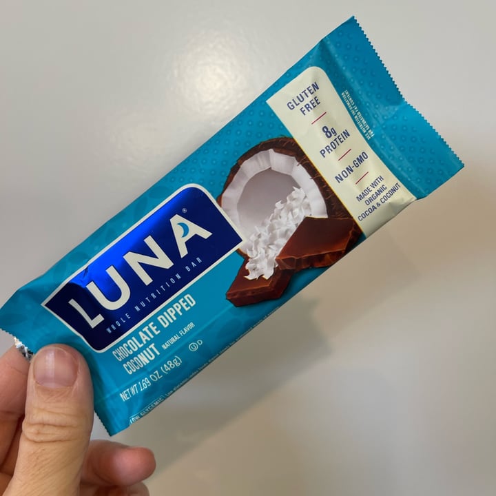 LUNA Chocolate Dipped Coconut Bar Review | abillion