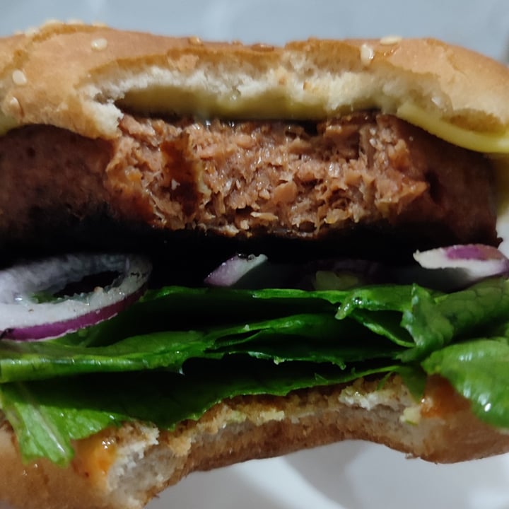 Unconventional Burger Vegetale Classico - Classic Burger Review | abillion