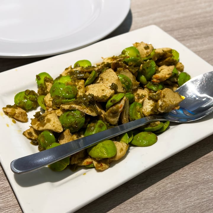 Fortunate Taste Vegetarian Restaurant (Obean) Indonesia Squidless Green ...