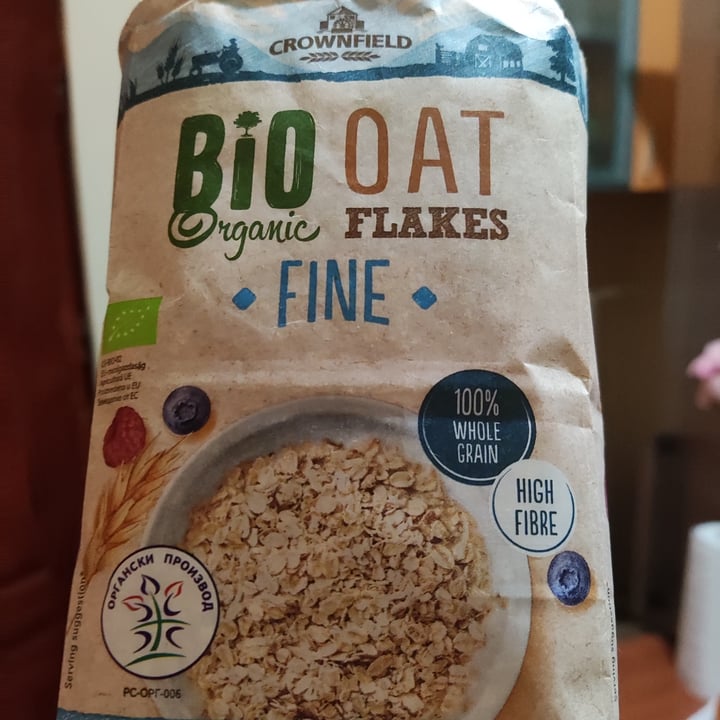Crownfield Fine oats Review | abillion