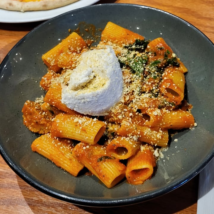 IL FORNELLO, Ajax Ajax, Canada Plant-Based Rigatoni Salsiccia Review ...
