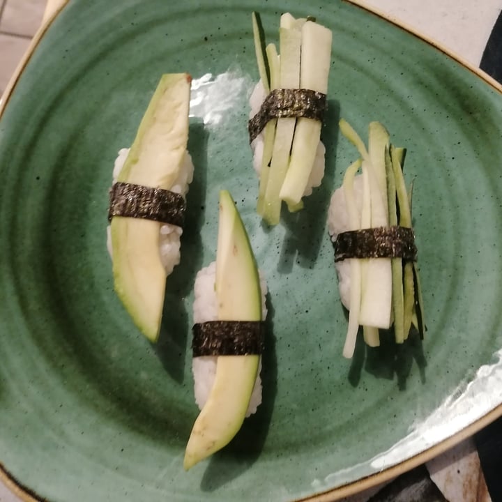 Sushi Meshi Marina di Carrara, Italy nigiri Review | abillion