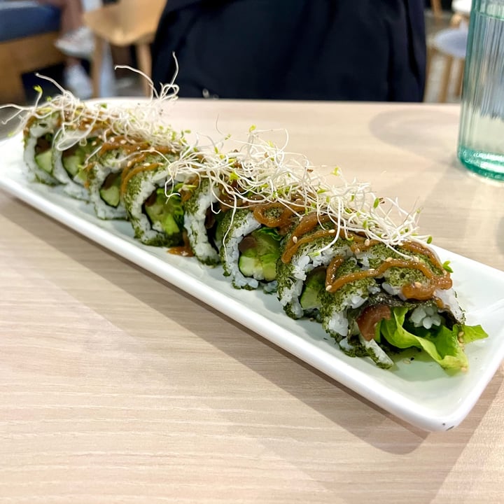 Rollie Olie @ Star Vista Queenstown, Singapore Go Green Roll Review ...