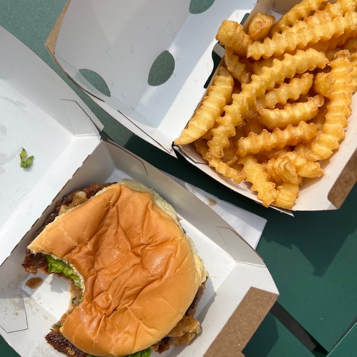 Shake Shack Polaris Polaris, Columbus, United States Veggie burger ...