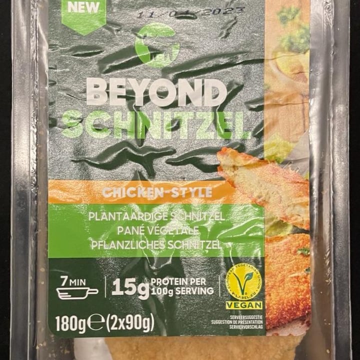 Beyond Meat Beyond Schnitzel Chicken Style Review | abillion