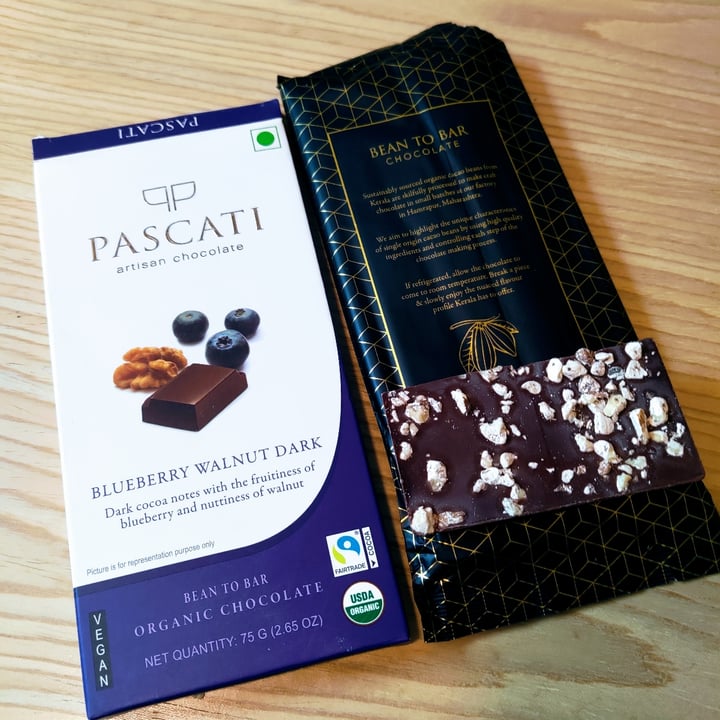Pascati Blueberry Walnut Dark Chocolate Review | abillion
