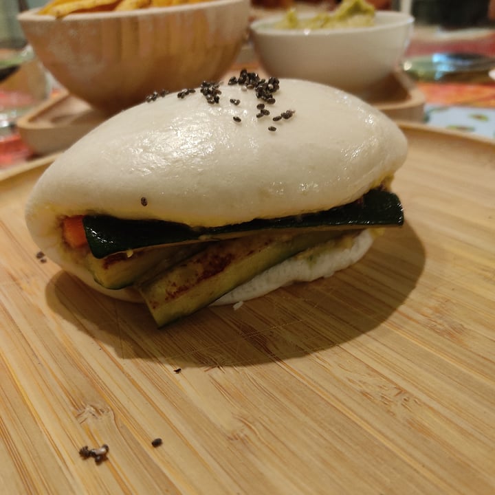 KIKI superfood Latina, Italy Vegan Bao Review | abillion
