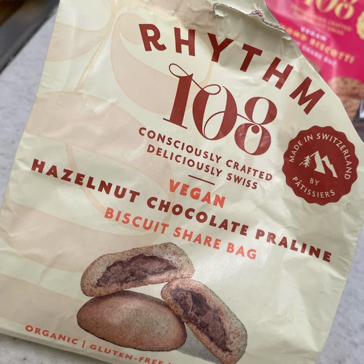Rhythm 108 Hazelnut Chocolate Praline Biscuits Review | abillion