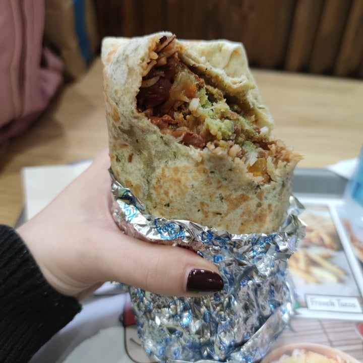 Billy Tacos - Roma (CC Maximo) Roma, Italy Burrito Review | abillion