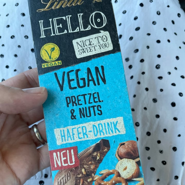Lindt Hello Vegan Pretzel & Nuts Review | abillion