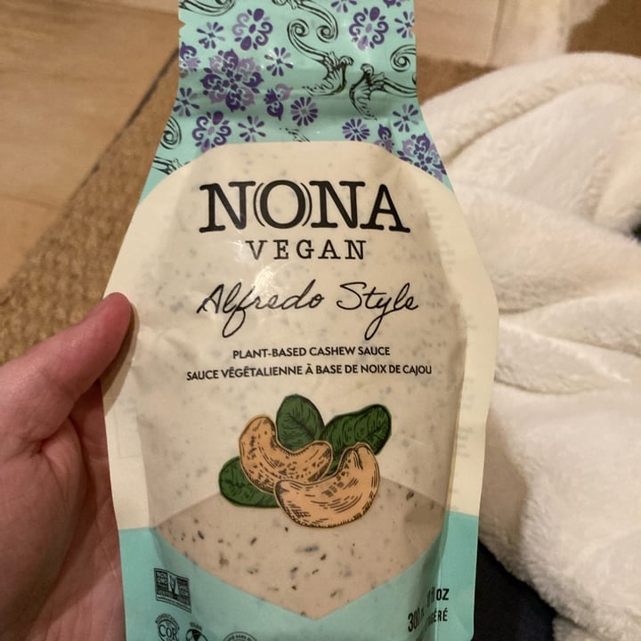 NONA Vegan Foods Alfredo Style Sauce Review | abillion