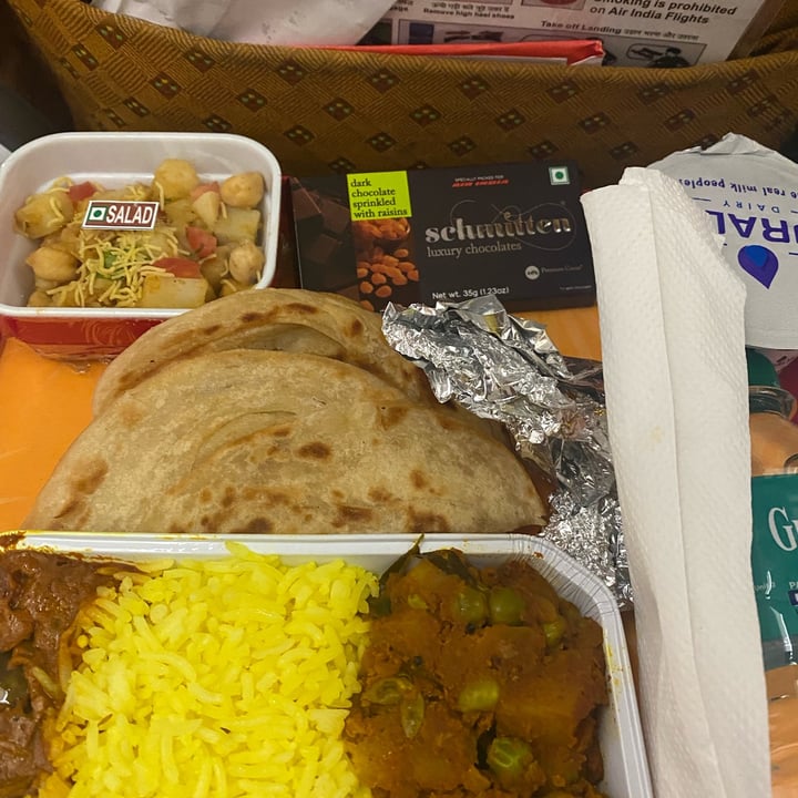Air India Vegan/Vegetarian Meal (VGML) (Economy) Review | abillion