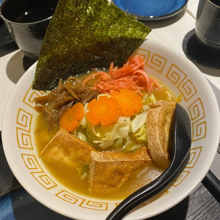 Yoshi Ramen Bologna, Italy Veggie ramen Review | abillion