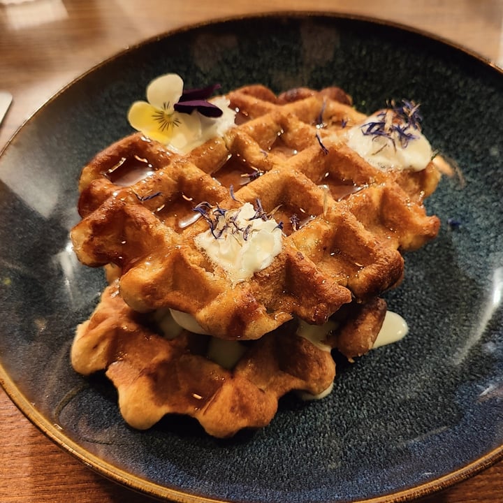 Unity Diner Spitalfields, United Kingdom Ice Cream Waffles Review ...