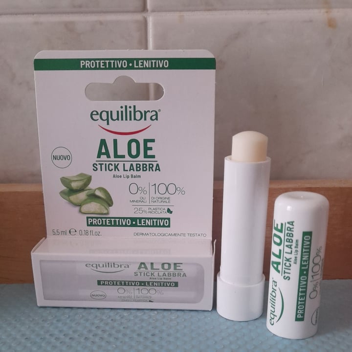 Equilibra Aloe stick labbra Review | abillion