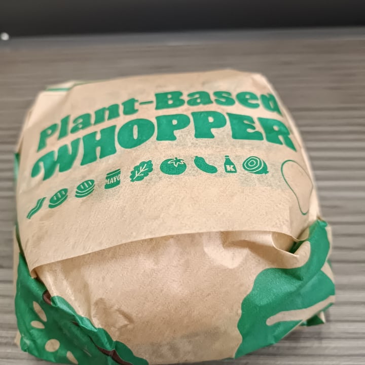 Burger King Milano, Italy Plant Based Whopper Review | abillion