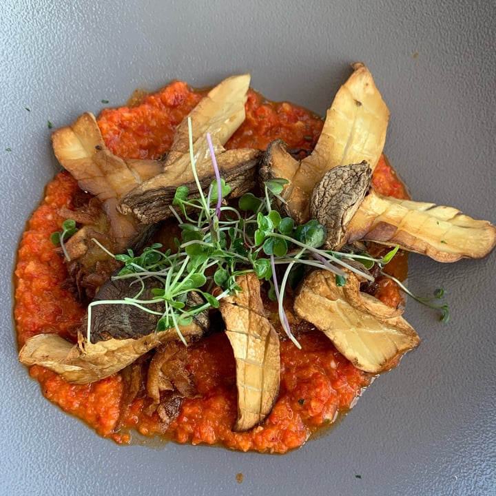 Ryleigh's Rooftop Steakhouse North Dock, Ireland Grilled King Oyster ...