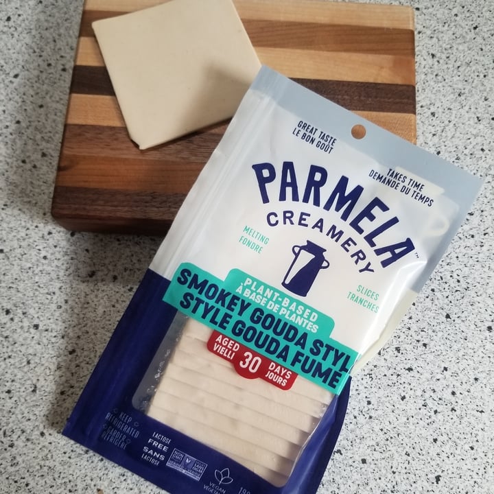 Parmela Creamery Smoky Gouda Style Slices Review | abillion