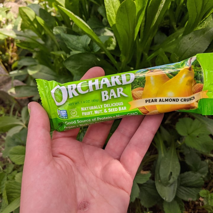 Orchard Bar Pear Almond Crunch Review | abillion