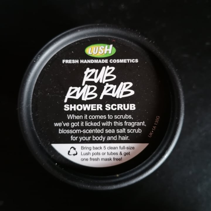 Lush Fresh Handmade Cosmetics Gel Doccia Scrub Review Abillion