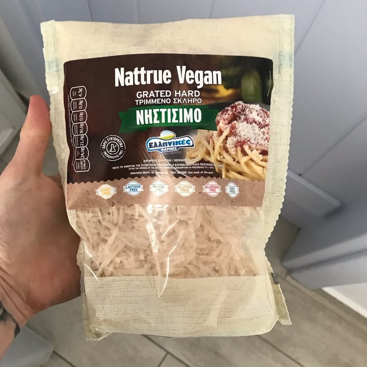 Ellinikes Farmes Nattrue Vegan Grated Hard Review | abillion