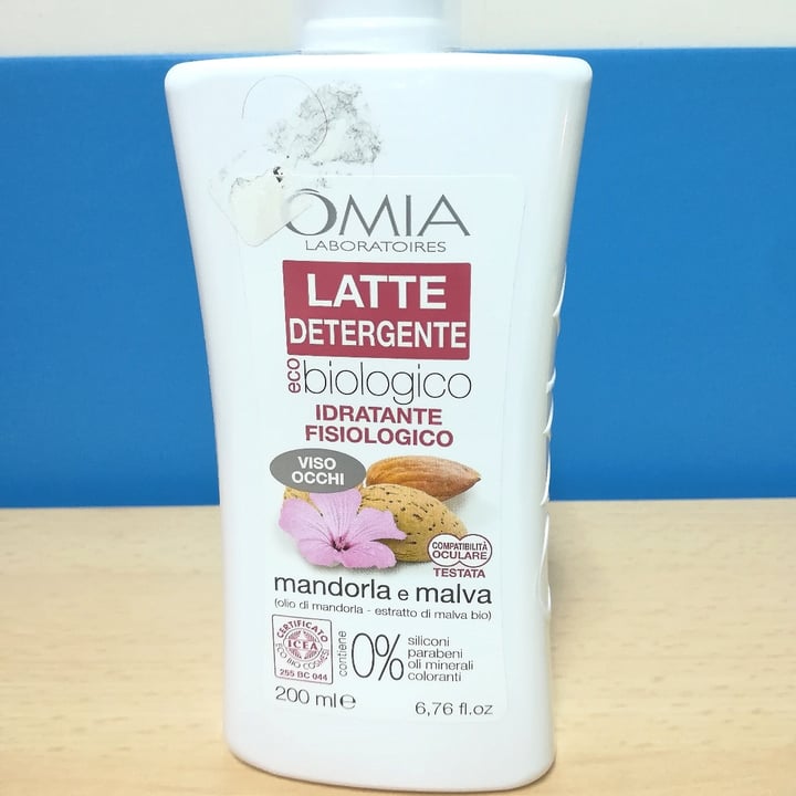 Omia Laboratoires Latte detergente mandorla e malva Review | abillion