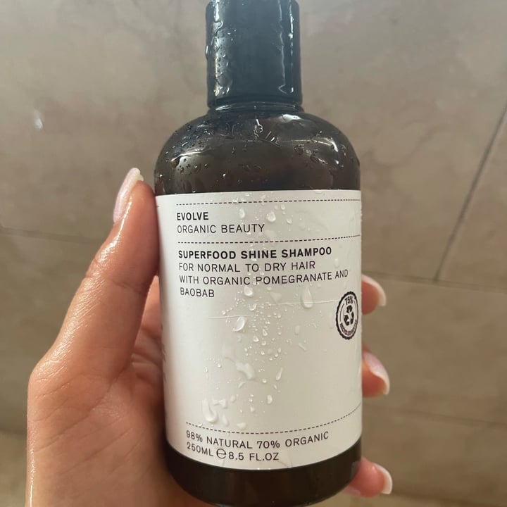 Evolve Organic Beauty Superfood Shine Shampoo Review | abillion