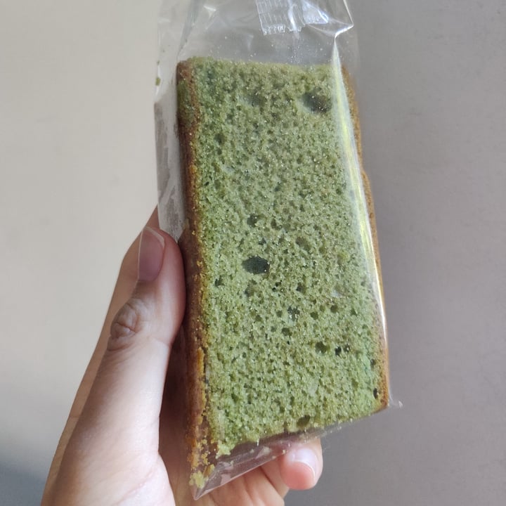 M Bakery Kallang, Singapore Matcha sponge cake Review | abillion