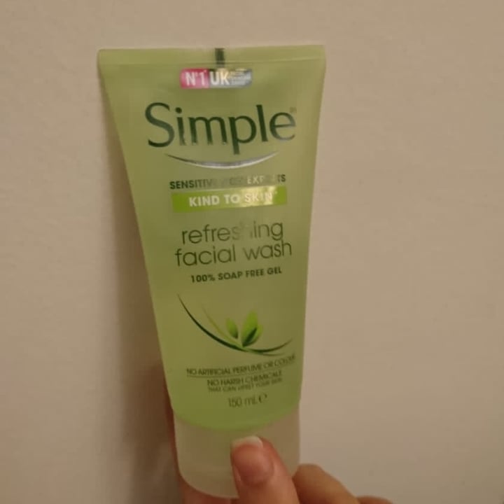 Simple Facial scrub Review | abillion