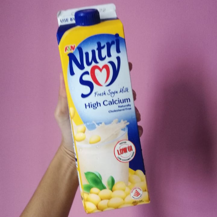 F&N Nutrisoy Fresh Soya Milk Review | abillion