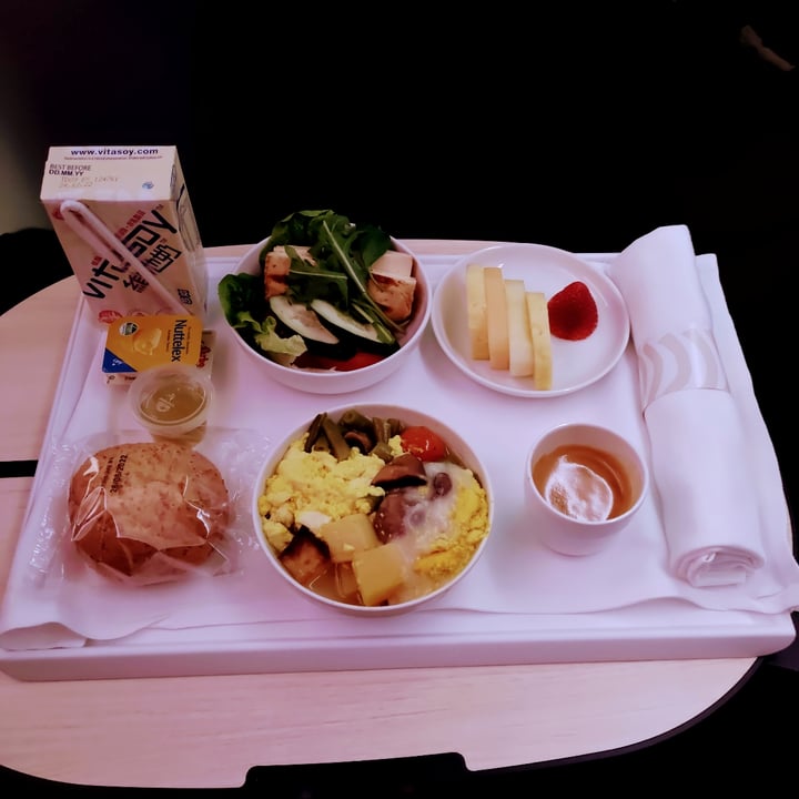 Finnair Vegetarian Meal (VGML) Review | abillion