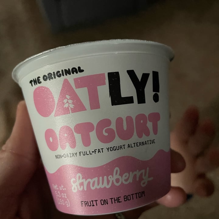 Oatly Oatgurt Strawberry (150g) Review | abillion