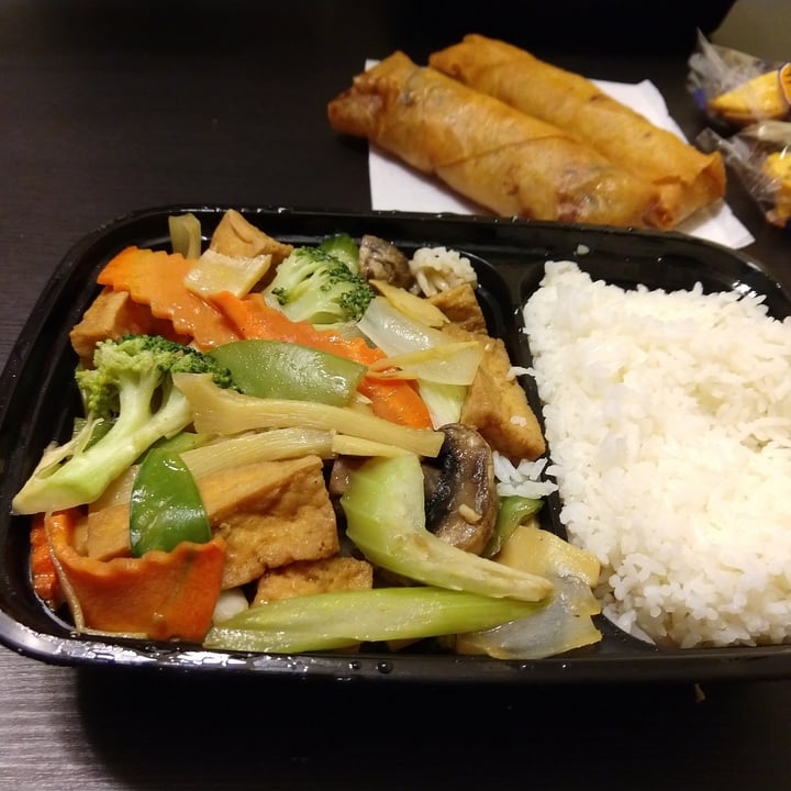 Bambu Asian Restaurant Maplewood, United States Bambu Signature Stir ...