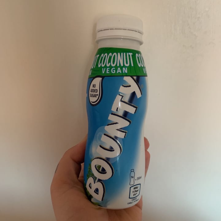 Bounty Bounty Coconut Milkshake Review | abillion