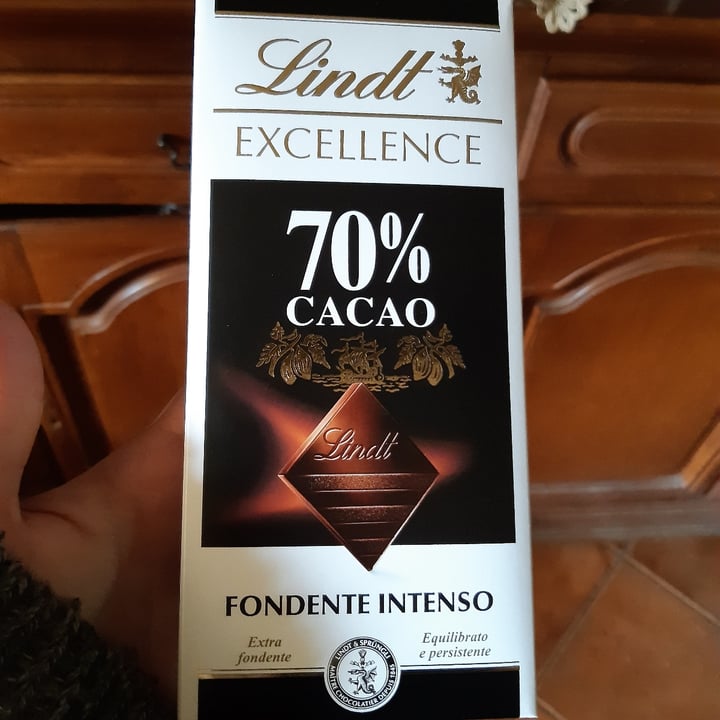 Lindt 70% Cocoa Mild Dark Chocolate Excellence Review | abillion