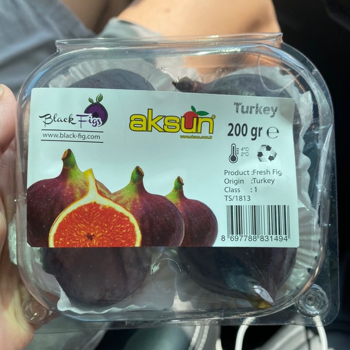 aksun Black Figs Review | abillion