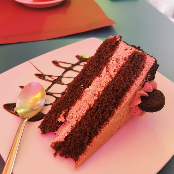 Freedom Cakes Madrid, Spain Oreo cake Review | abillion