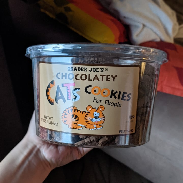 Trader Joe's Chocolatey Cat Cookies for People Review | abillion