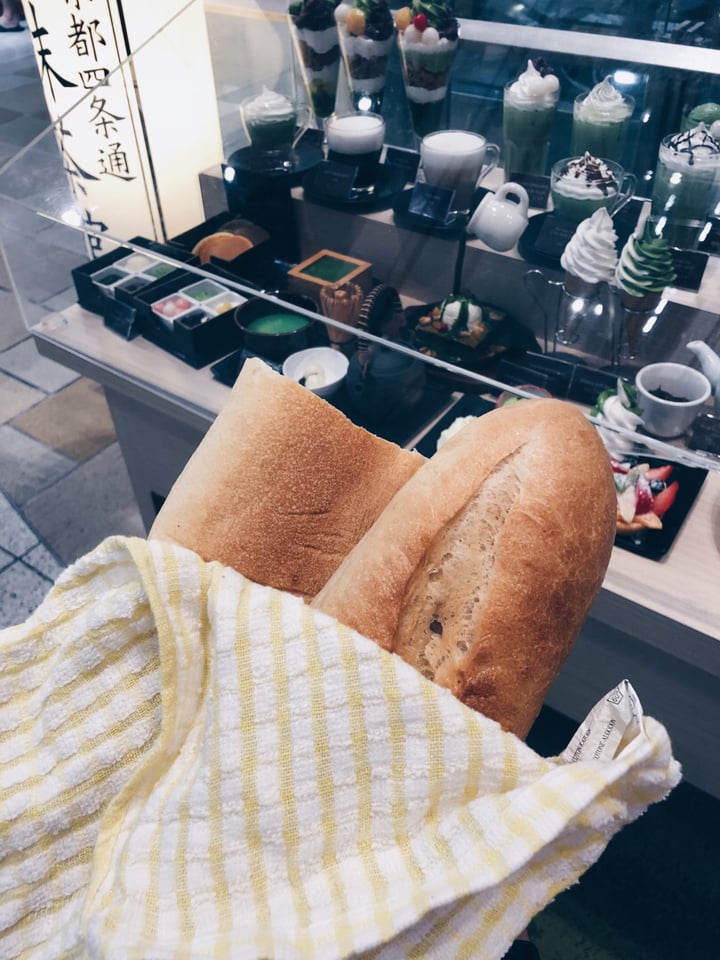 Marché Mövenpick 313@Somerset Orchard, Singapore Swiss Baguette Review ...