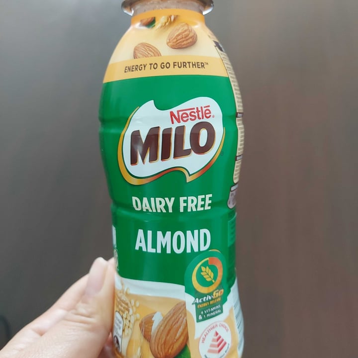 Milo Milo Dairy Free Almond (Bottle) Review | abillion