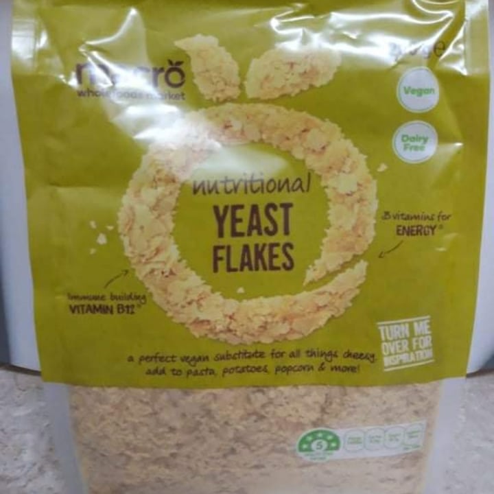 Macro Wholefoods Market Nutritional Yeast Flakes Review | abillion