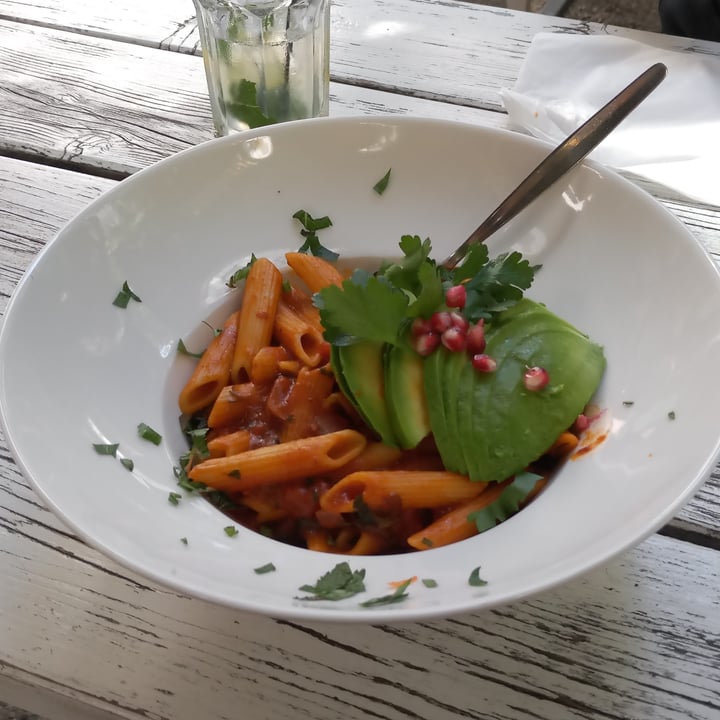roseli Café - Bar Innenstadt, Frankfurt am Main, Germany Pasta Avocado ...