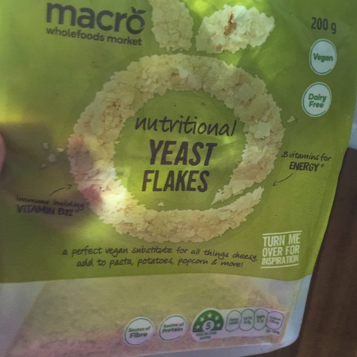 Macro Wholefoods Market Nutritional Yeast Flakes Review | abillion