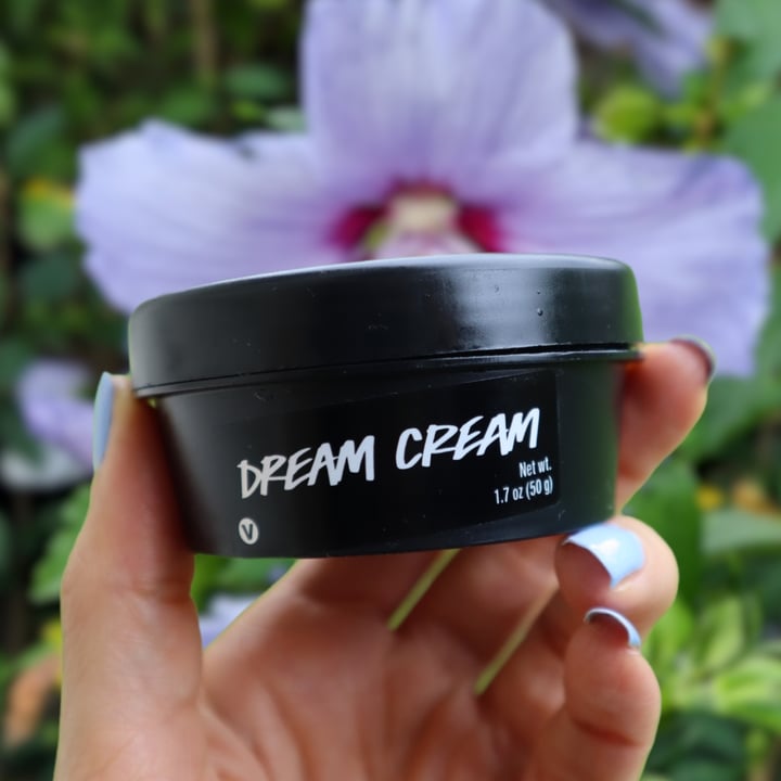 LUSH Fresh Handmade Cosmetics Dream Cream Review | abillion