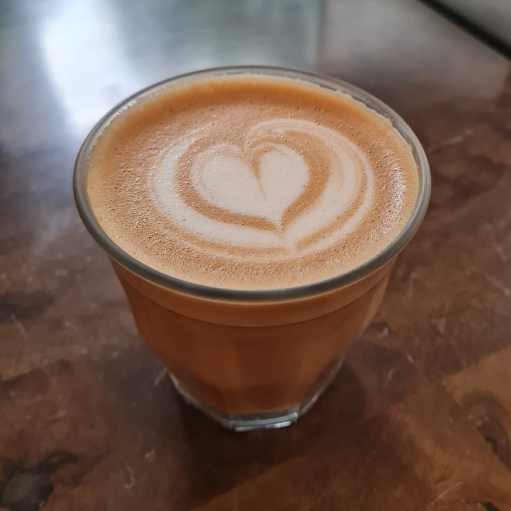 Dimbulah One Raffles Quay Downtown Core, Singapore Oat Latte Review ...