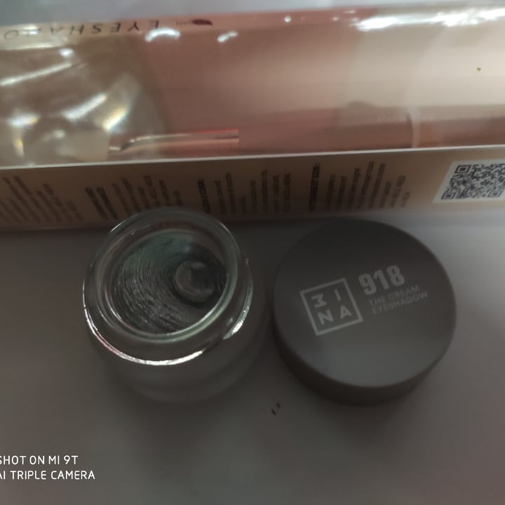 Inna Far à yeux gris métal vegan Review | abillion