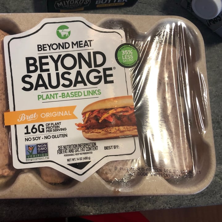 Beyond Meat Beyond Sausage Brat Original Review | abillion
