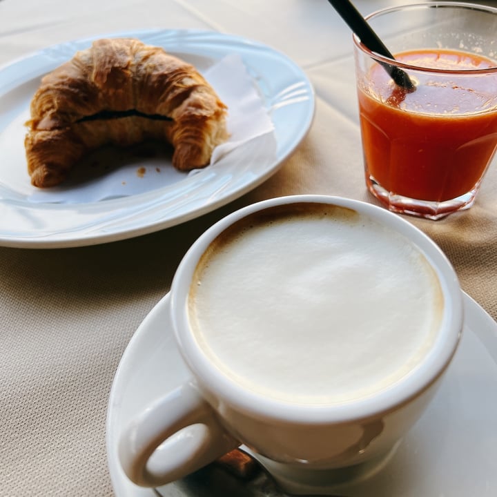 Della Corte Conversano, Italy Colazione Vegan Review | abillion
