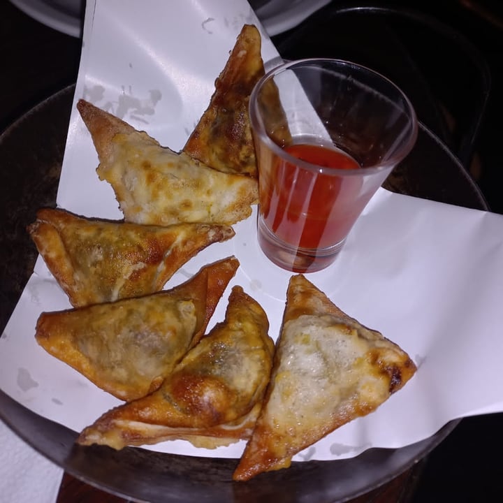 gate-one-bar-puerta-uno-bar-wonton-de-hongos-reviews-abillion