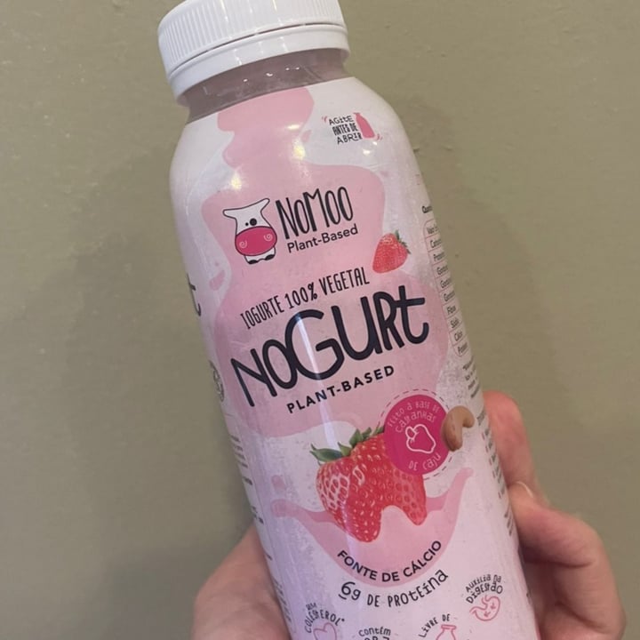 NOMOO Plant-Based Brasil nogurt morango Review | abillion